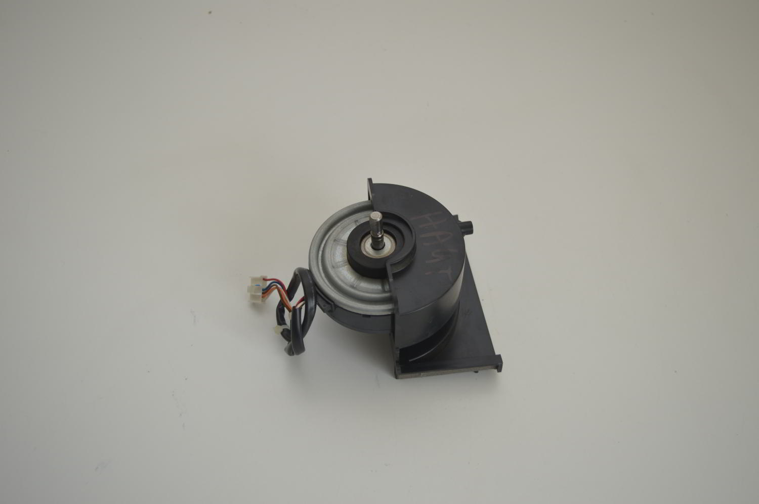 Moteur de turbine (haut) DAIKIN pour console FVXS50BVMB Réf: 1124202 / ...